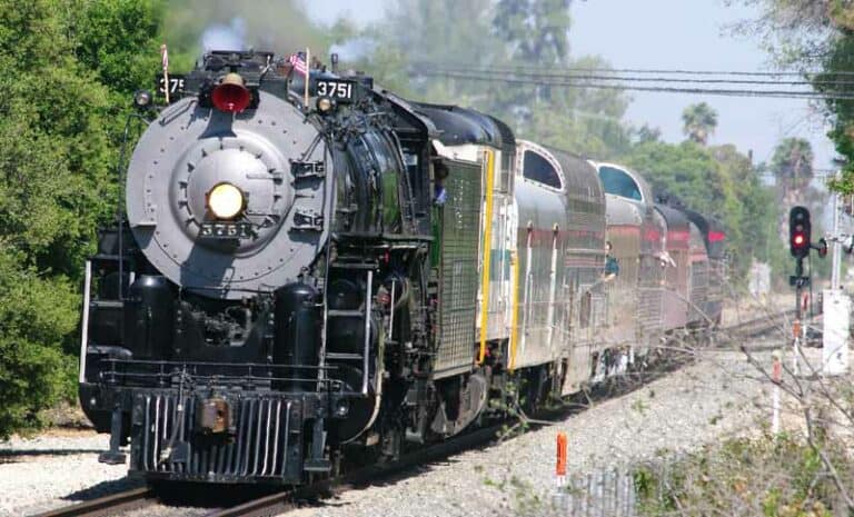 Hooray! Santa Fe 3751 Is Steaming Again! | Steam Giants