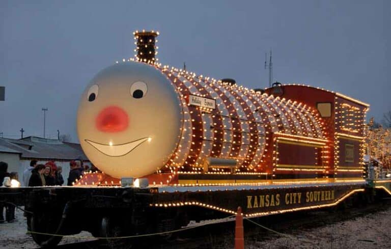 Christmas Trains In (almost) Every State! | Steam Giants